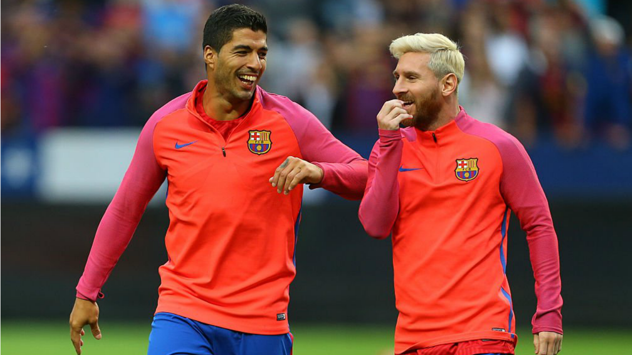 Suarez and Messi Combine To Score A Stunner Against Leicester City