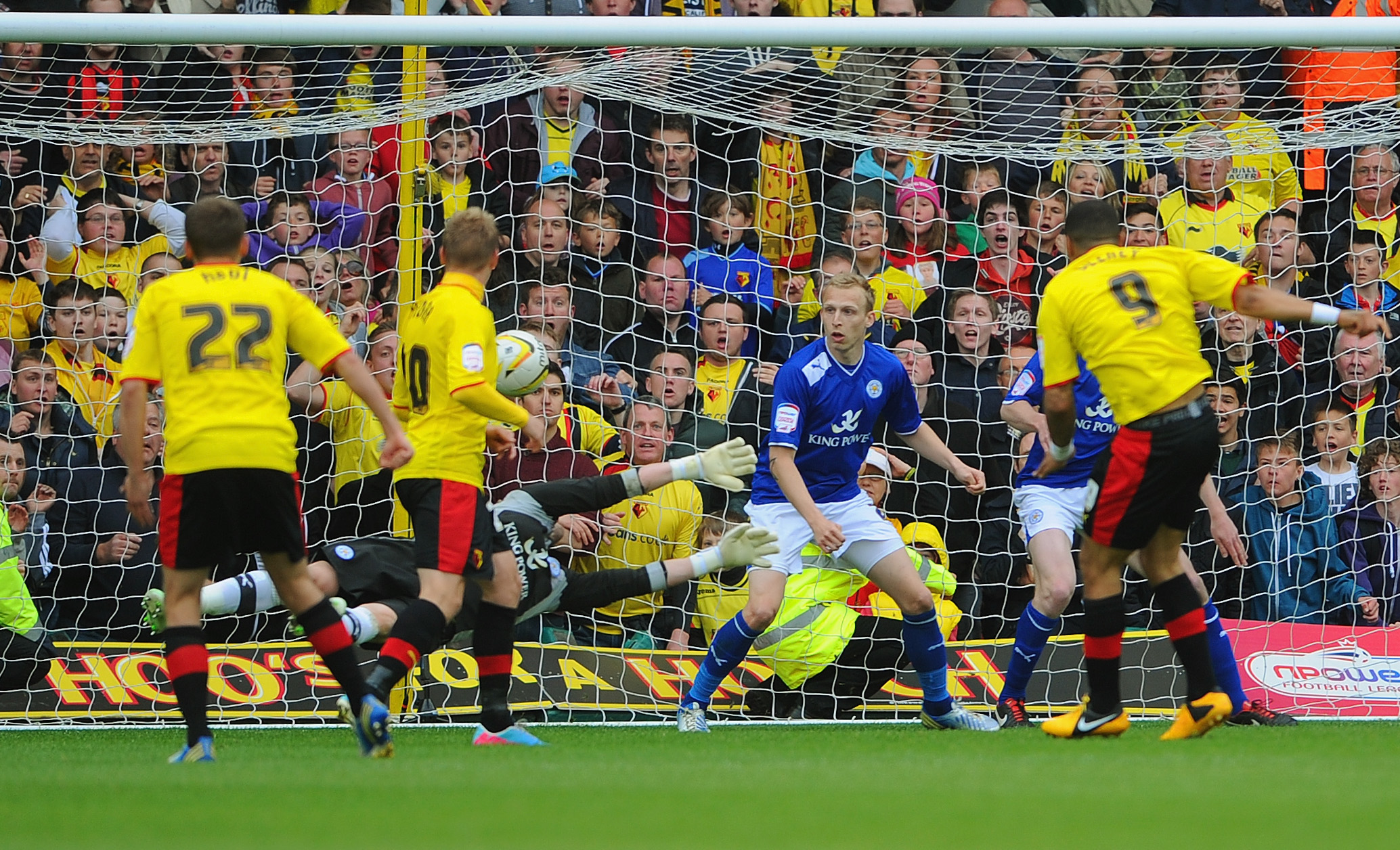Irish Schoolboys Recreate Troy Deeney's Iconic Goal Against Leicester ...