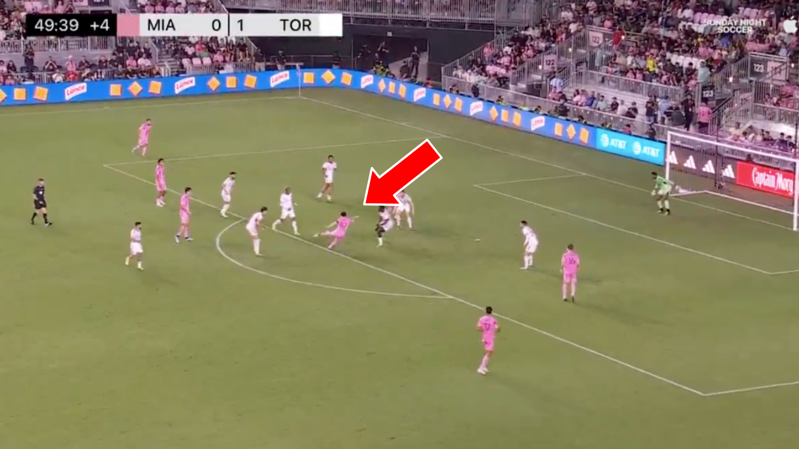 Watch: Lionel Messi scores outside-the-box bullet to save Miami from ...