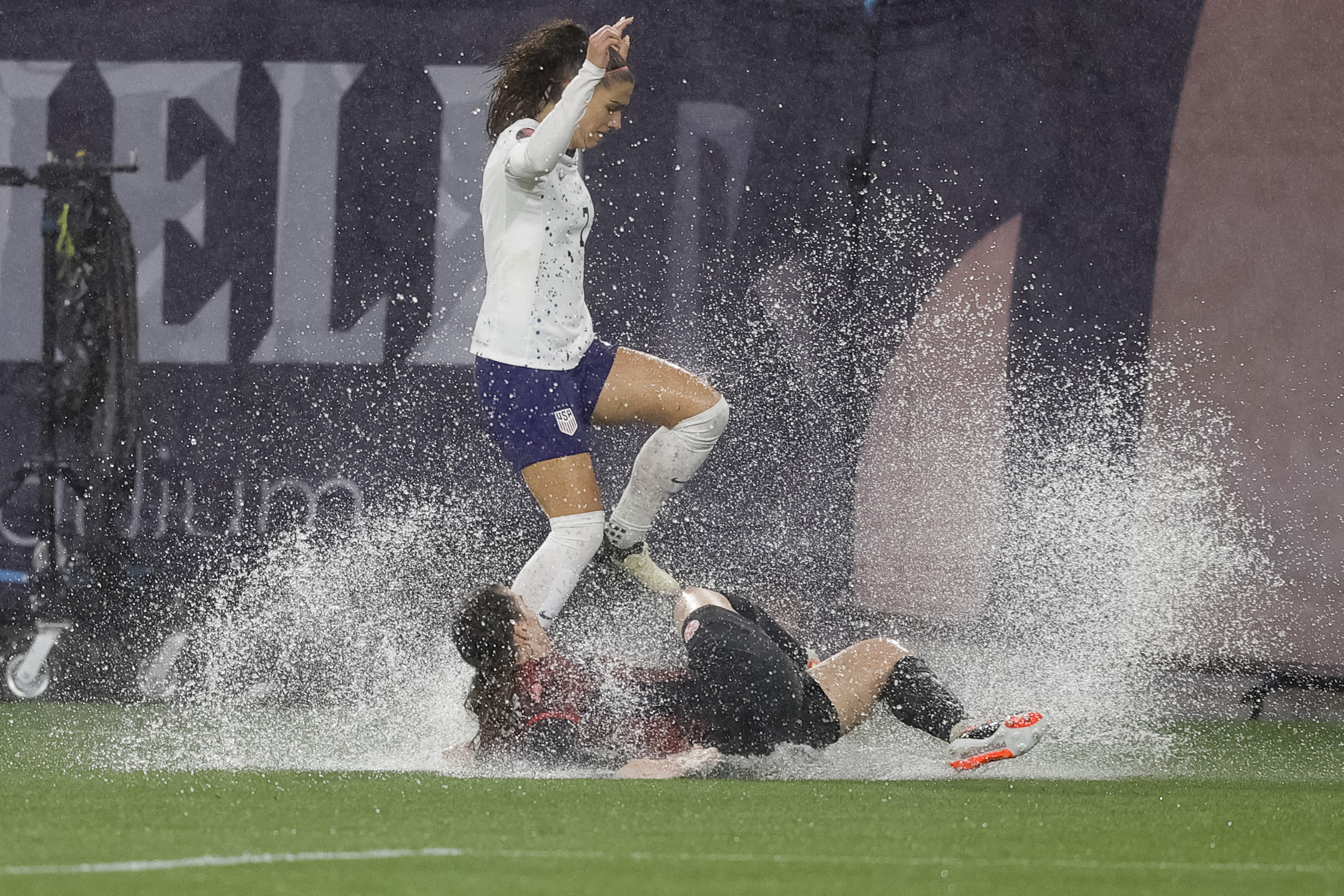 "Terrifying to watch" — Weather and pitch conditions for USWNT-Canada ...