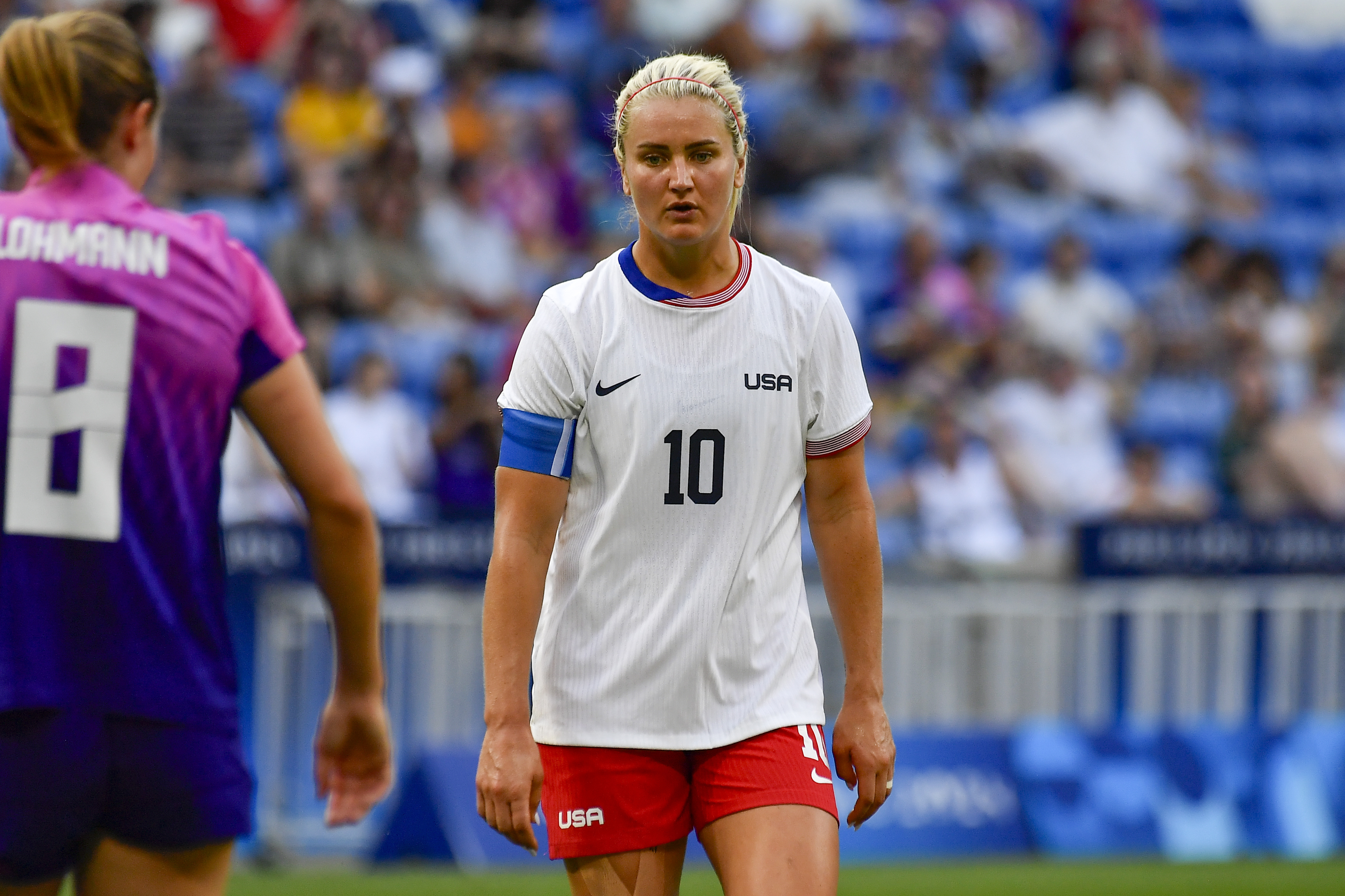 USWNT fans again express their disappointment with Lindsey Horan’s ...