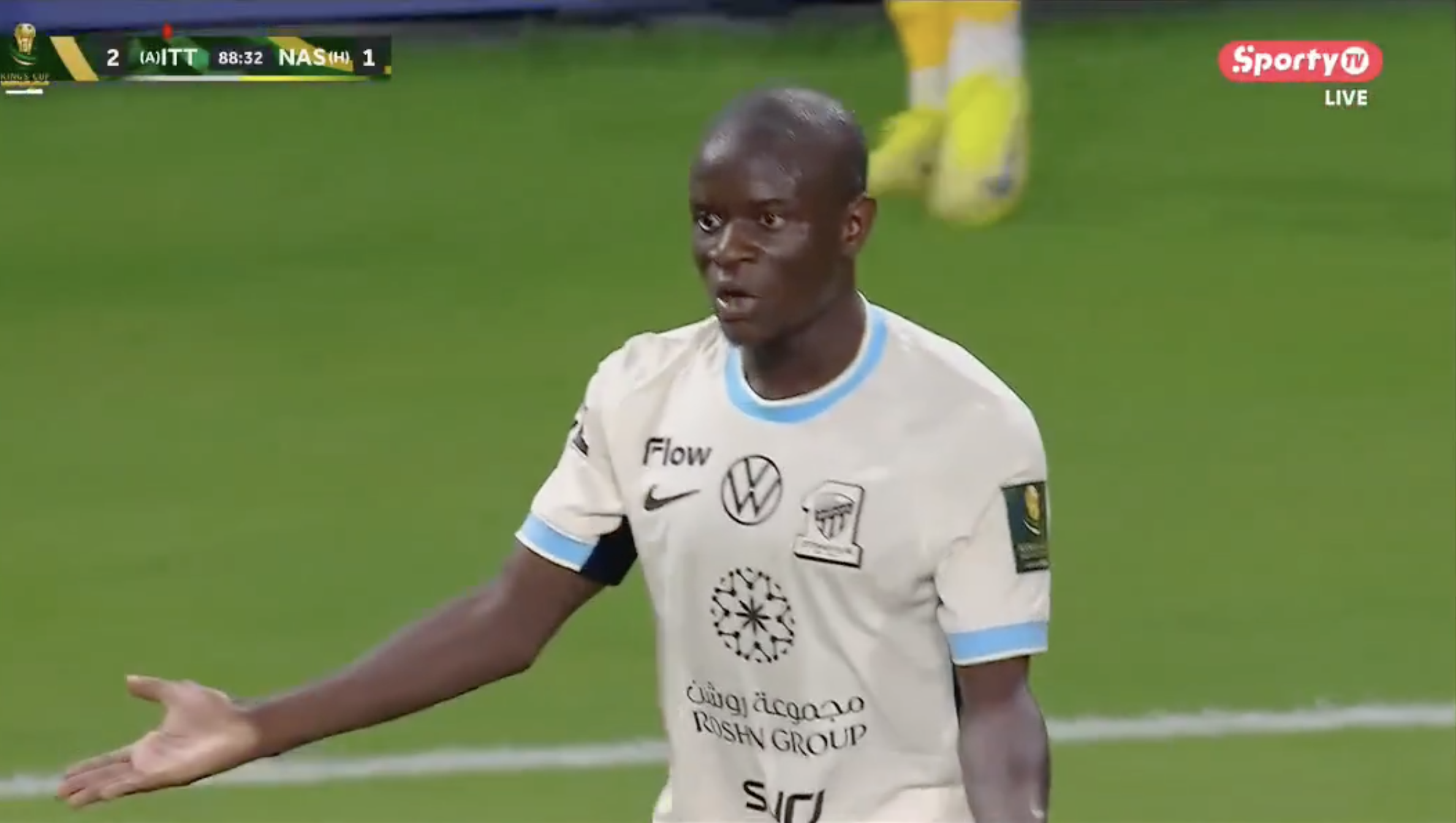 N’Golo Kanté gets angry with referee’s decision and the call ...