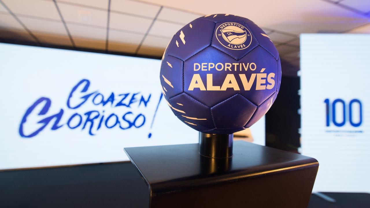 Deportivo Alavés Logo Changed For The 8th Time