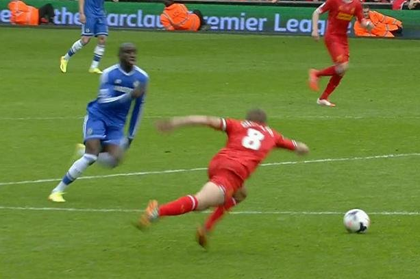 Steven Gerrard Slip vs Chelsea