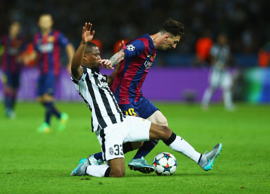 Defenders Stopping Messi