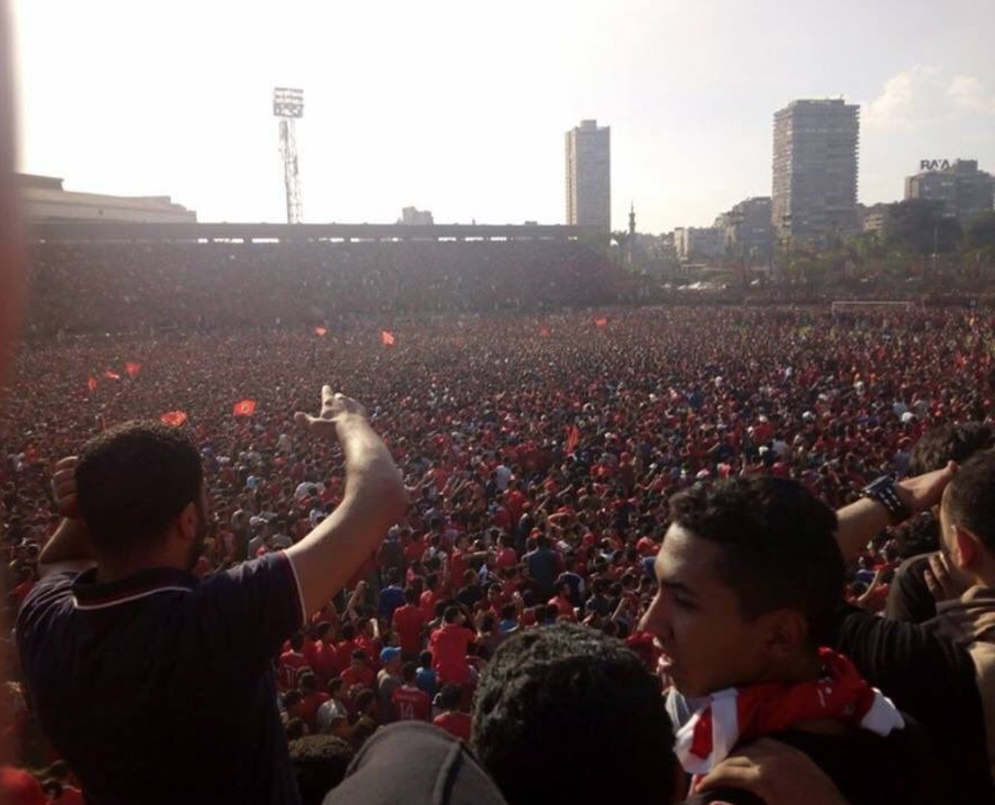 Fans Overtake Al-Ahly's Training with a Massive Amount of Fans | The18