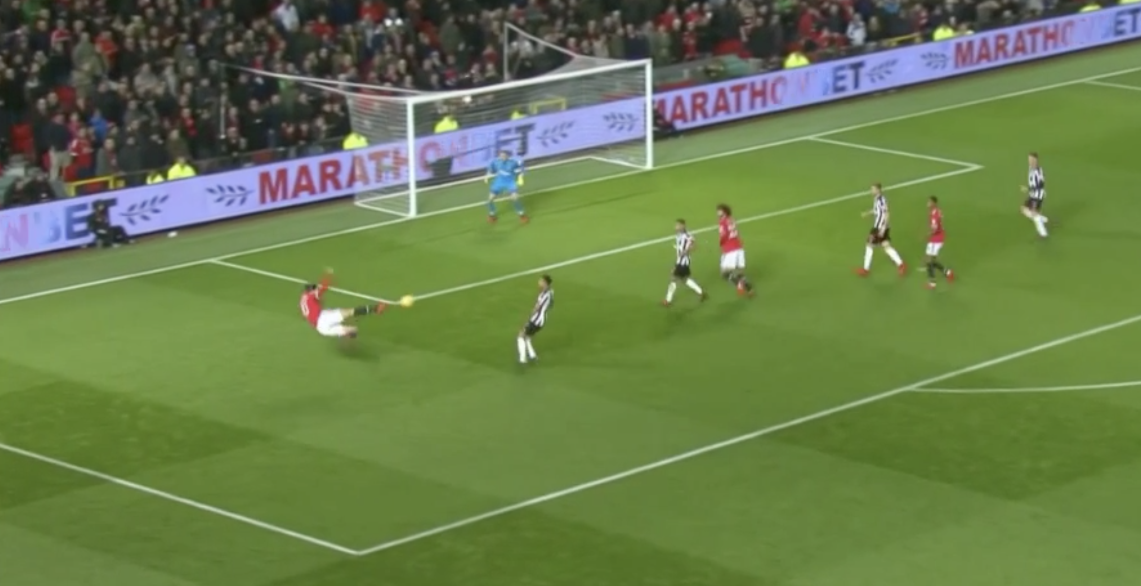 Zlatan Ibrahimovic Attempts Scissor Kick First Game Back After His ACL ...