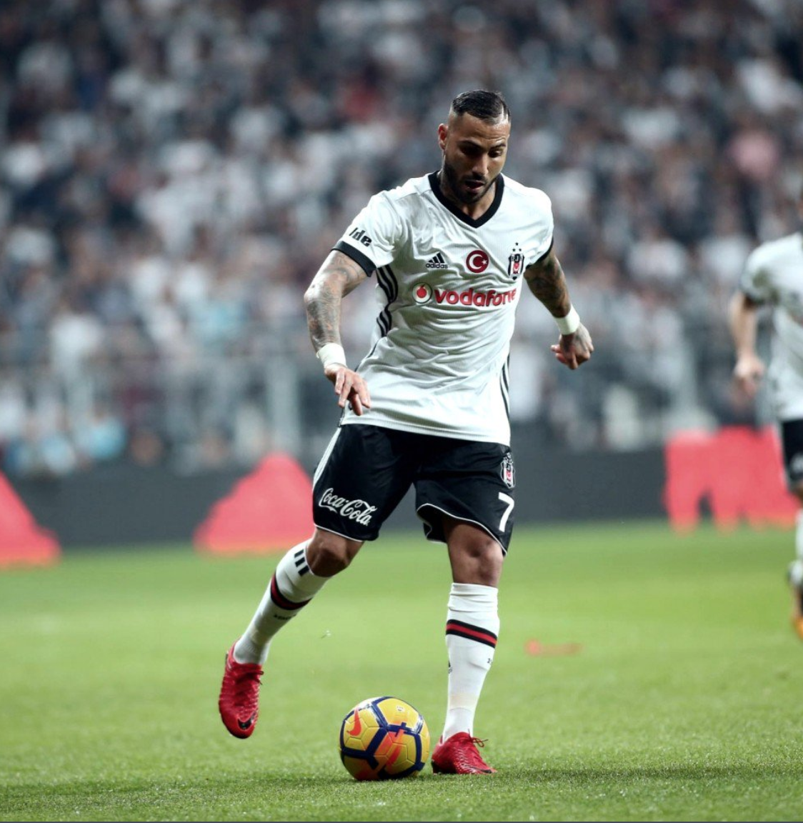 Quaresma's Unbelievable First Touch
